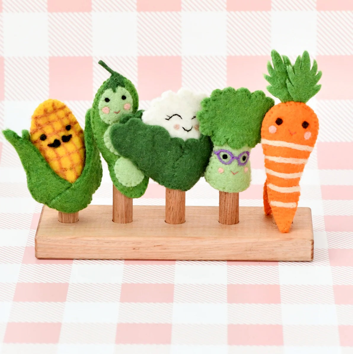 Tara Treasures Vegetables Finger Puppet Set | Merino & Me – Stina's Style